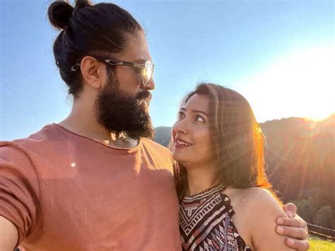 Yash And Wife Radhika Pandit Celebrate 6th Wedding Anniversary Radhika