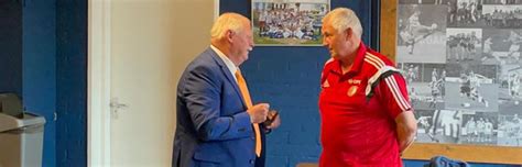 Gouden Waarderingsspeld Van De Knvb Voor Kees Van Sabben Arendskerkenl