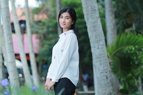 Kim Tuyến đẹp Mong Manh Trong Phim Lục Vân Tiên