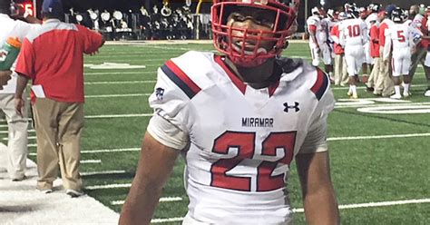 In The Recruiting Huddle Katravis Geter Miramar Cbs Miami