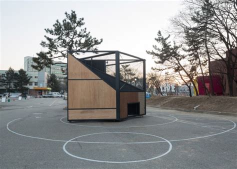 Bus Architecture Designs Play Facility For Cities Lacking Space
