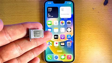 How To Insert Sim In Iphone 14 Youtube