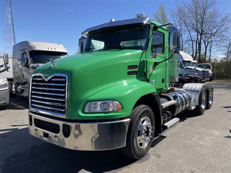 Green Mack Cabover