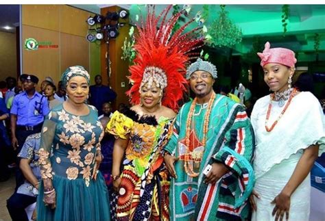 Florence Ita Giwa And Oba Rasheed And His Wife Strike A Pose Politics Nigeria