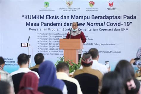 Pelaku Koperasi Dan Umkm Ikut Pelatihan Terpadu Di Labuan Bajo Demi