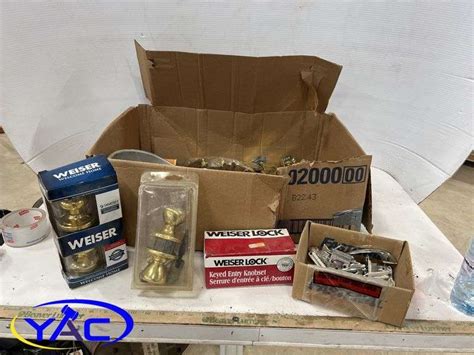 Assorted Door Knobs And Hinges Yac Auctions