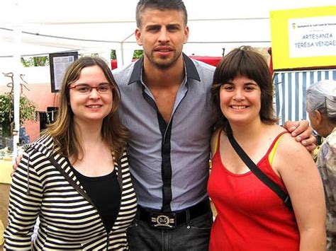 Gerard Piqué And Girls Gerard Piqué Wallpaper 16992326 Fanpop