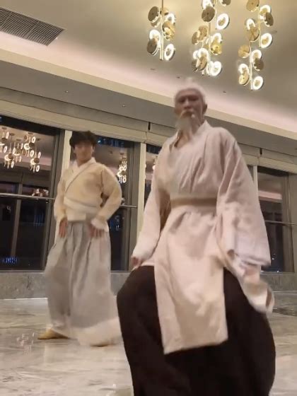 杜甫打赢南村群童mvp结算画面 博海拾贝