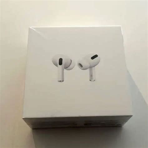 Apple Airpods Pro 第1世代 Mlwk3ja By メルカリ