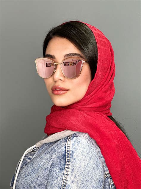 عینک دودی زنانه اورجینال برند دیور A188 فروشگاه اینترنتی عینک باب اسفنجی