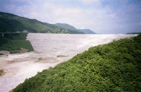 国土交通省 摺上川ダム