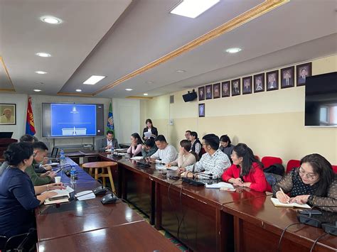 НИЙТИЙН АЛБАН ТУШААЛТНУУДАД СУРГАЛТ ЗОХИОН БАЙГУУЛАВ