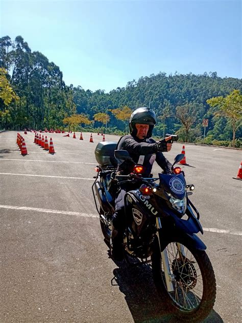 Oficiais Da Guarda Civil De Capivari Fazem Curso De Motopatrulhamento