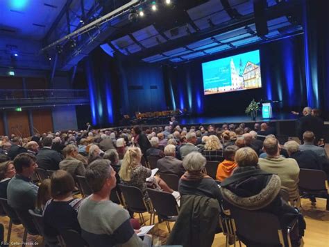 Bürgerempfang in der Congress Union Viel Lob für Hilfsbereitschaft