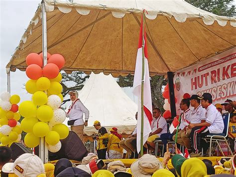 Pecahkan Rekor Ribu Warga Meriahkan Jalan Santai HUT Kemerdekaan Di Luwu Utara SUARA