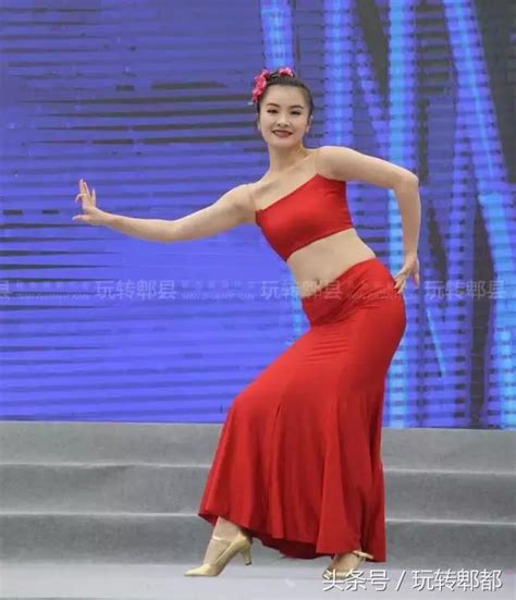 「316」十萬郫都人歡聚紅光，人氣爆棚，朋友圈快瘋了！ 每日頭條