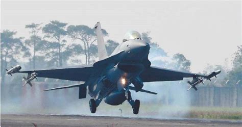 嘉義突傳巨響！在地人嚇傻「門窗都在震」 空軍回應：單機訓練音爆聲 生活 Ctwant