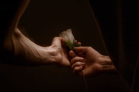 7 Dark And Manipulative Tactics To Make Men Obsess Over You By Love