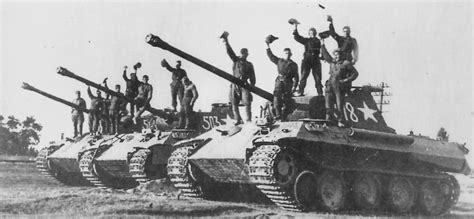 Captured PzKpfw V Panther In Soviet Service R TankPorn