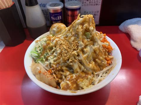 二郎 横浜関内店② 二郎1の呼び声高い店舗。ここの汁なしを食べずには二郎は語れない！関内をレビュー。 Ramen In Tokyo