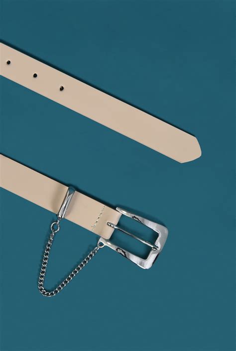 Curea Bej Din Piele Naturala Cu Accesoriu Poema