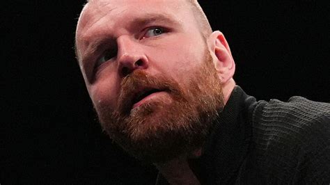 Renee Paquette Dice Que Jon Moxley Ha Estado Eligiendo A Sus Oponentes