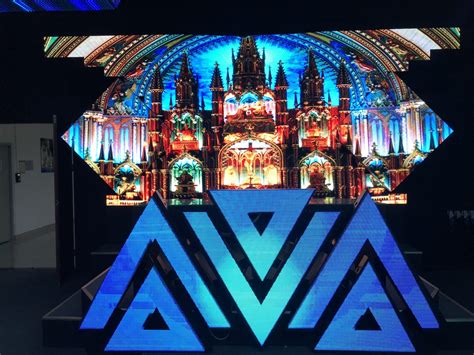 geometry led screens pixel media