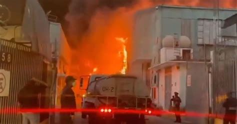 Cdmx Registran Fuerte Incendio En Fábrica De Bicicletas En
