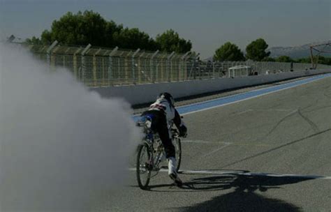 Rocket Bicycle จักรยานที่เร็วที่สุดในโลก : Metal Bridges‏ แหล่งร่วม ...