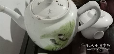 清末民初小名家江西袁永盛底款的纯手绘五彩《杏林飞燕》大瓷茶壶一把袁永盛孔夫子旧书网