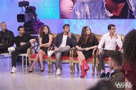 Registrazione Uomini E Donne Trono Classico Colpi Di Scena In Studio