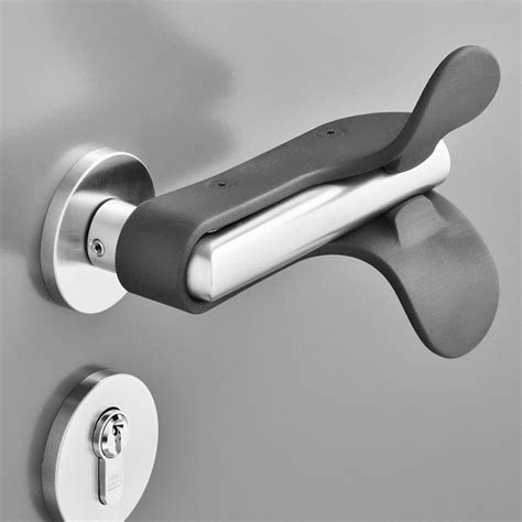 Five Handle Hacks For Hands Free Door Opening