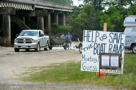 Public Encourages Txdot To Save Pine Island Bayou Boat Ramp