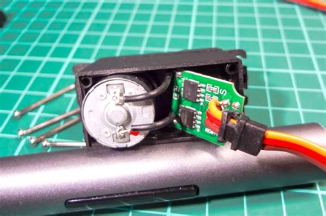【電子工作】定番サーボモーターmg996rをarduinoで動かしてみる！ ぶらり＠web走り書き