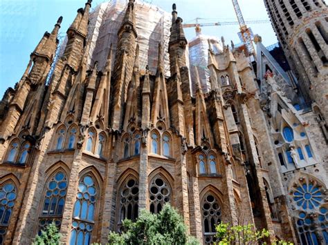Boletas combinadas para la Sagrada Familia y el Park Güell Hellotickets