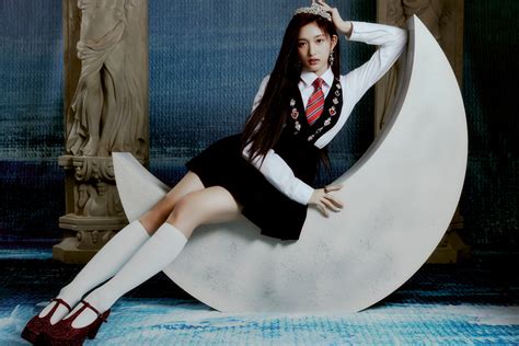 Ive Love Dive Mv ⋆ Girl Group Stan