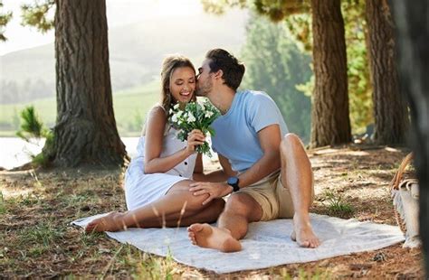 7 Relationship Goals Examples That Will Inspire You