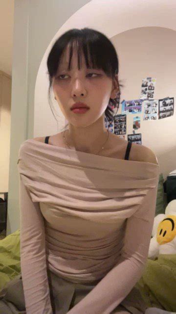 영러브 on Twitter I COULD AT THIS MOMENT https t co DPzwiZDYlz Twitter