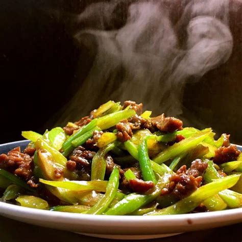 炒出超嫩滑的牛肉，就靠这个方子！ 知乎