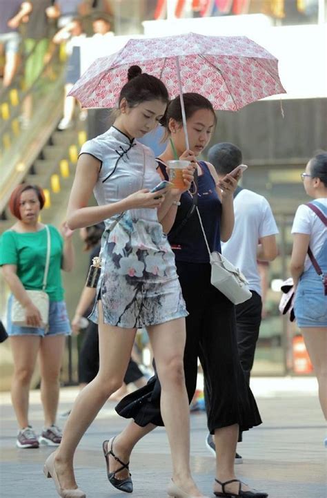 街拍古韻傳承長腿旗袍古典美女 每日頭條