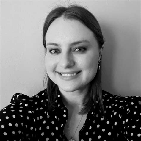 Agne Juozaityte Senior Associate Supply Chain Wayfair Xing