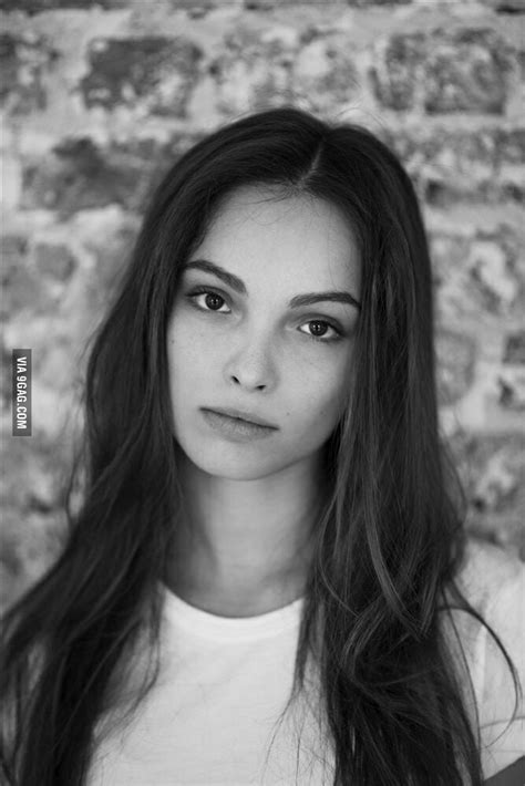 Lola Le Lann 9gag