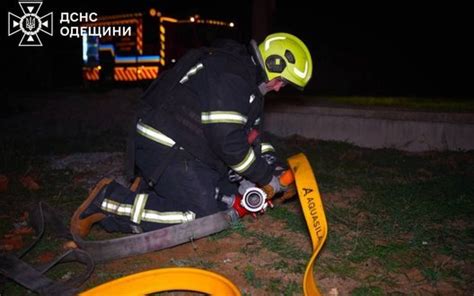 Росія атакувала Одещину ударними безпілотниками пожежа на енергетичному обєкті постраждалих