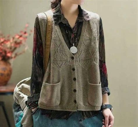 Подборка стильных и модных вязаных жилетов и безрукавок Обсуждение на Liveinternet Российский