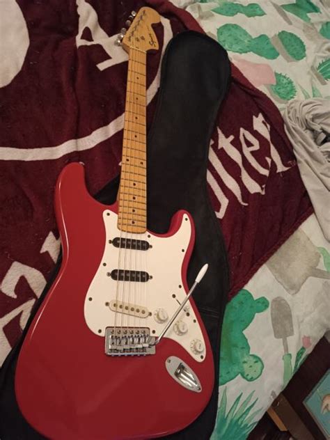 Električna Gitara Fender Squier