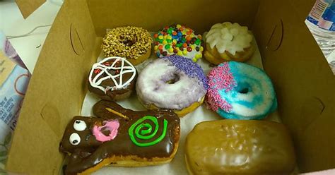 Voodoo Donuts Imgur
