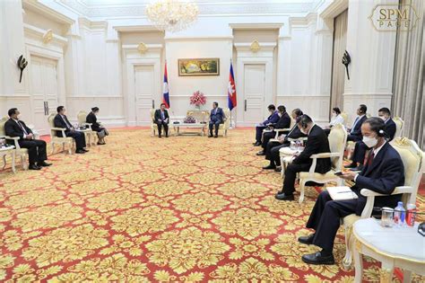 សម្ដេចតេជោ ហ៊ុន សែន ទទួលជួបពិភាក្សាការងារជាមួយប្រធានរដ្ឋសភា