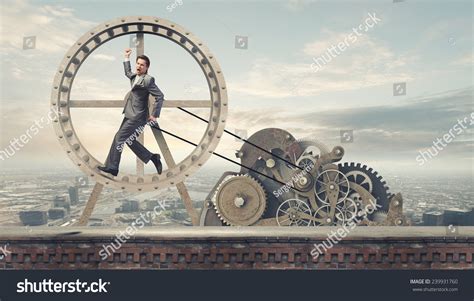 877 рез по запросу Man In Hamster Wheel — изображения стоковые
