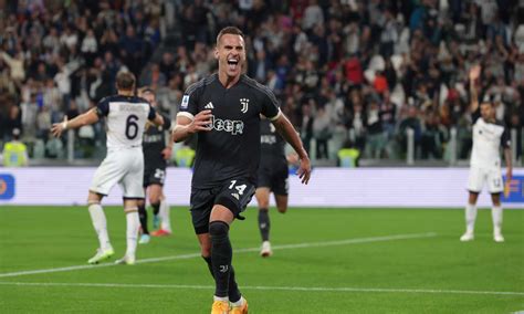 Fabrizio Romano Milik Può Lasciare La Juventus Su Di Lui Un Club Di