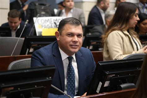 Por Motivos De Salud Renunció Senador José Alfredo Marín A Su Curul